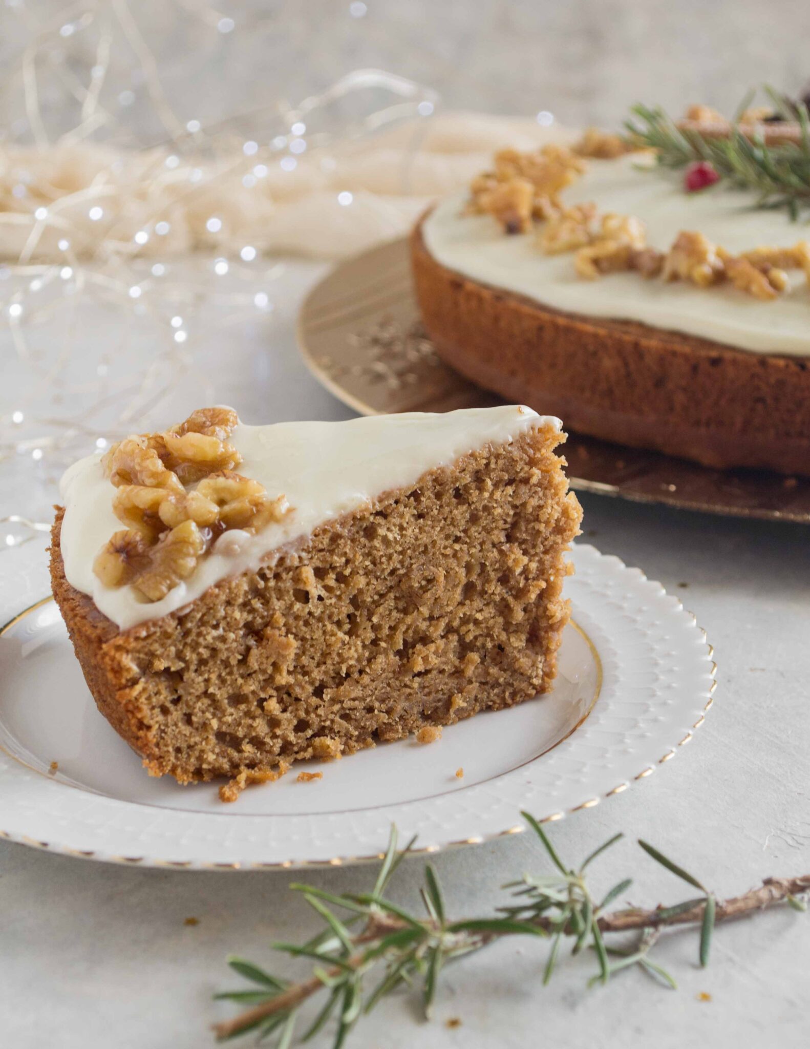 Βασιλόπιτα με μήλο και καρύδια | Healthy Tasteland